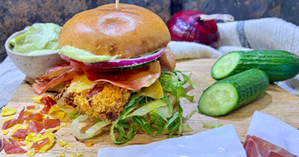 Serrano-Crisp Chicken-Burger | Abraham